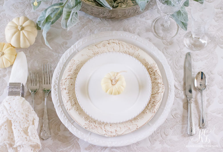 easy-and-elegant-place-setting-ideas-for-the-best-thanksgiving-table