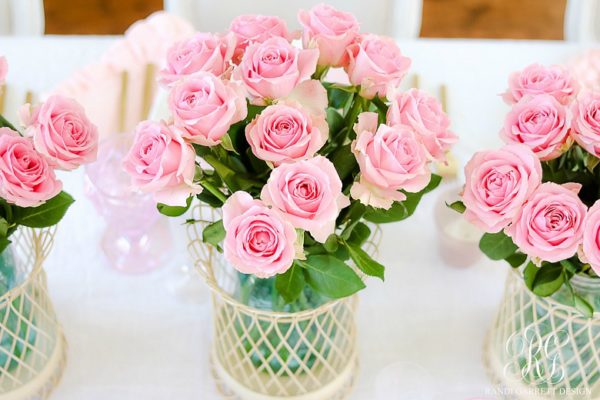 How to Set a Perfect Pink Easter Table with DIY Mini Floral Easter ...