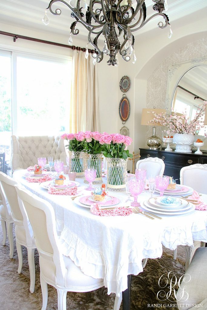 How to Set a Perfect Pink Easter Table with DIY Mini Floral Easter ...
