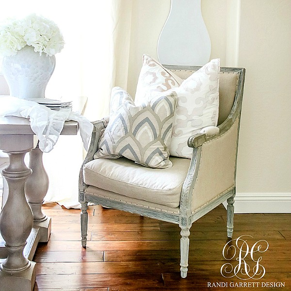 Soothing Summer Home Tour 2017 - Neutral Transitional Home Decor