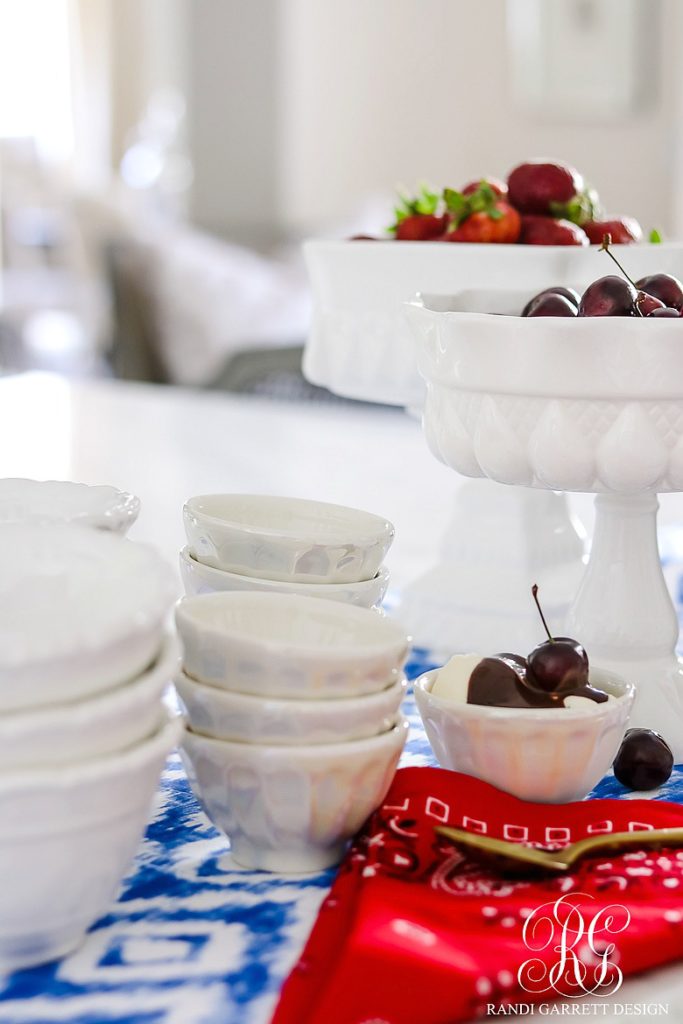 Summer Entertaining - Easy Decor and Ice Cream Sundae Bar for the ...