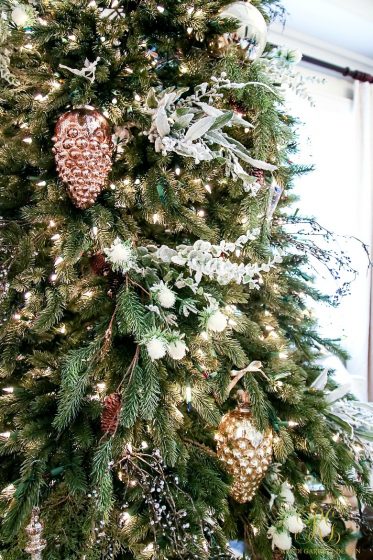 Tips for Trimming your Christmas Tree like a Pro - Randi Garrett Design