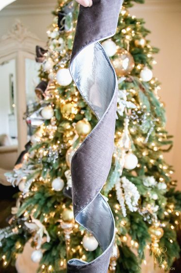 Tips for Trimming your Christmas Tree like a Pro - Randi Garrett Design