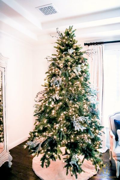 Tips for Trimming your Christmas Tree like a Pro - Randi Garrett Design