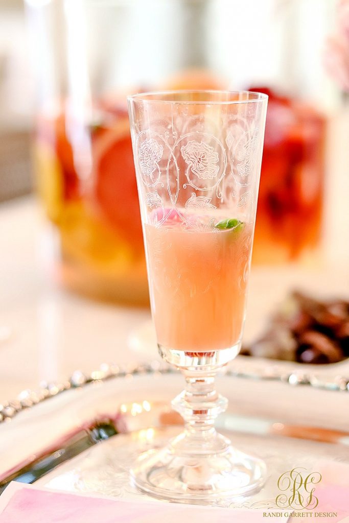Pretty Nonalcoholic Brunch Drinks - Randi Garrett Design