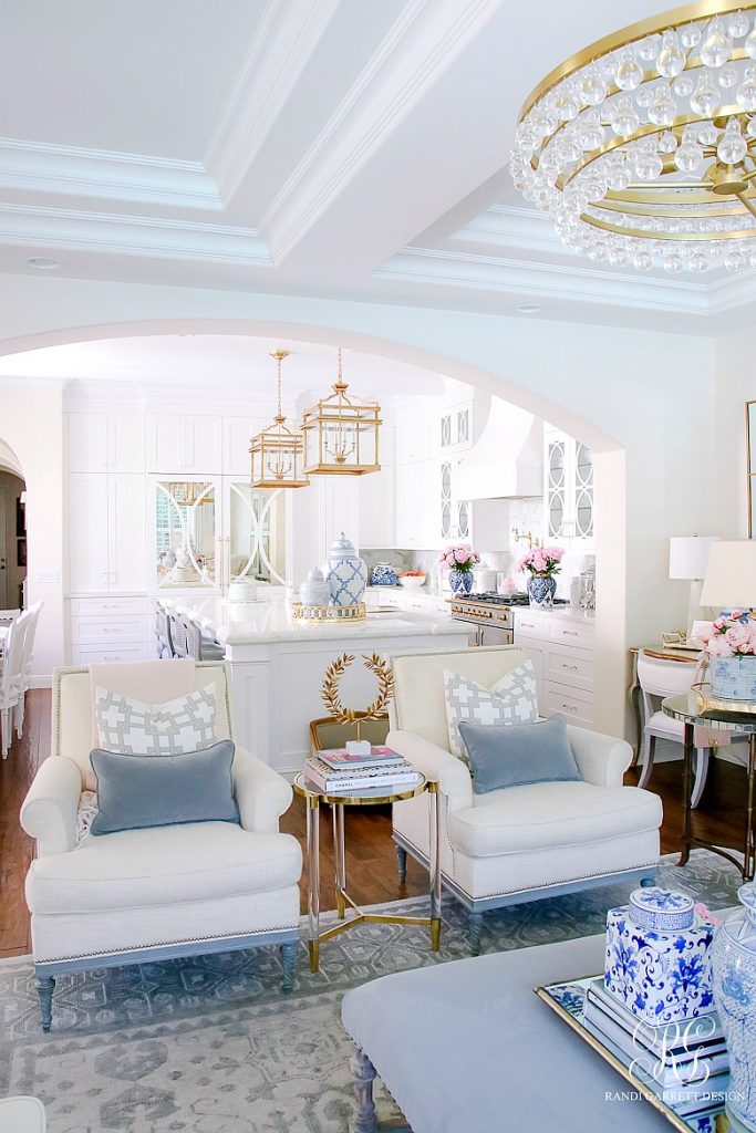 Summer Home Tour - Simple Summer Styling Tips - Randi Garrett Design