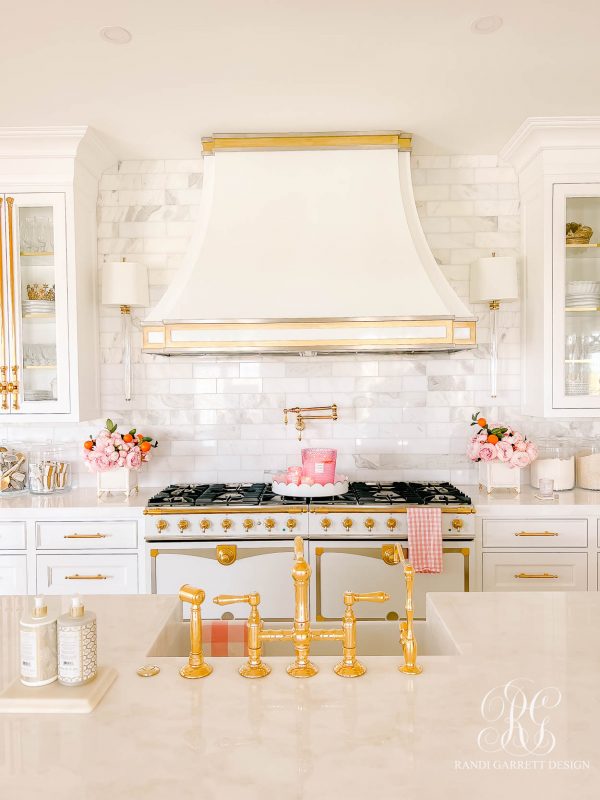 Spring Home Tour - Spring Decor Ideas for your Kitchen - Randi Garrett ...