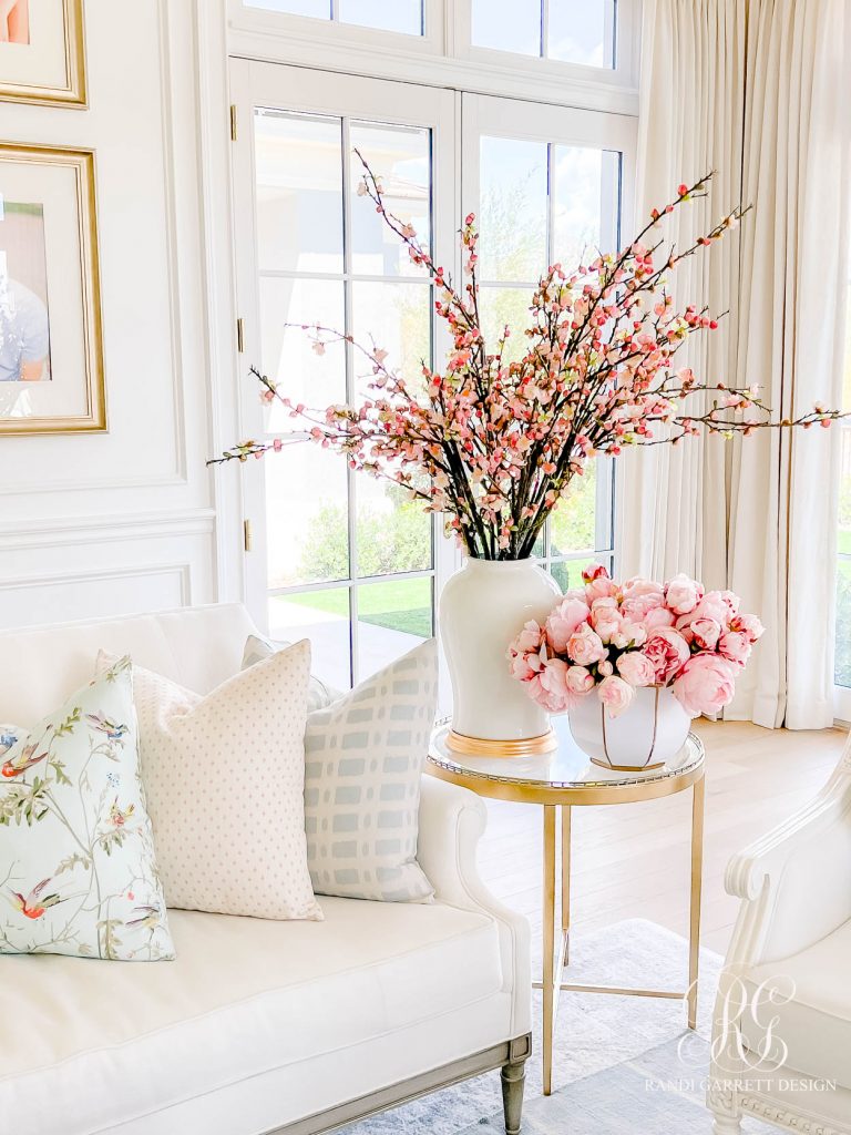 Spring Home Tour - Spring Decor Ideas for your Family Room - Randi ...