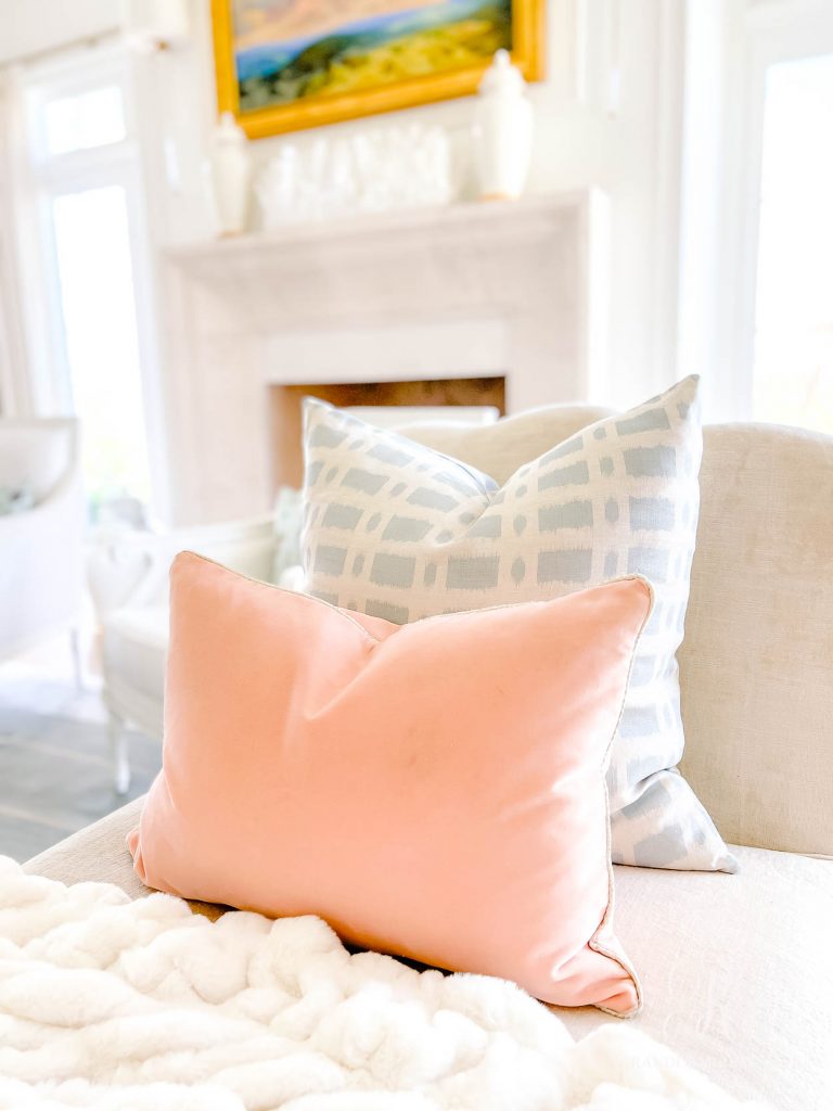 Spring Home Tour - Spring Decor Ideas for your Family Room - Randi ...