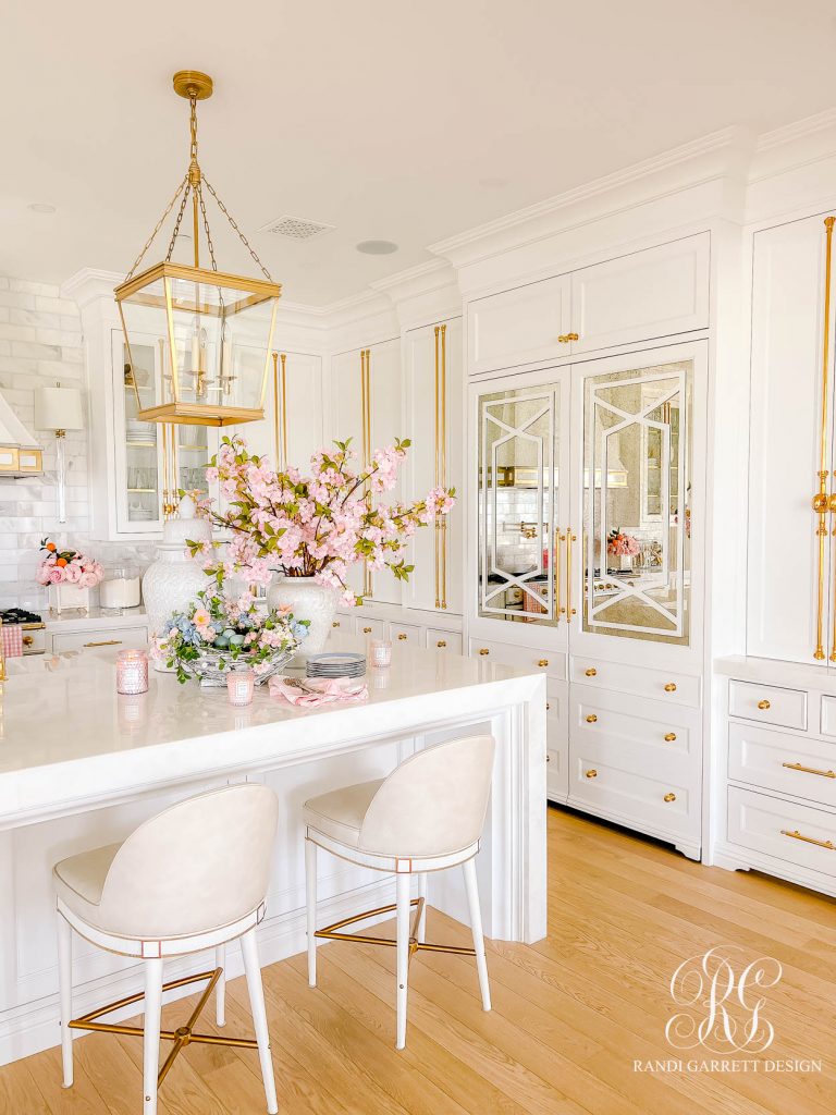Spring Home Tour - Spring Decor Ideas for your Kitchen - Randi Garrett ...