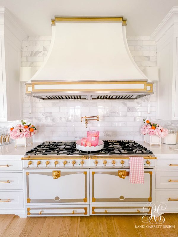 Spring Home Tour - Spring Decor Ideas for your Kitchen - Randi Garrett ...