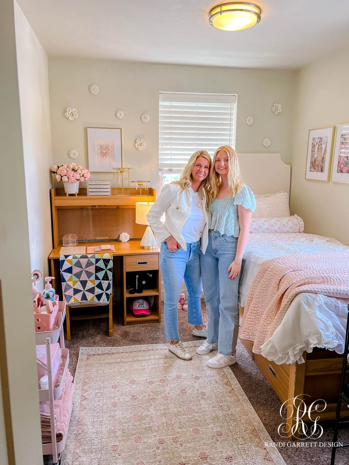 Ellie's Chic Dorm Room - Randi Garrett Design