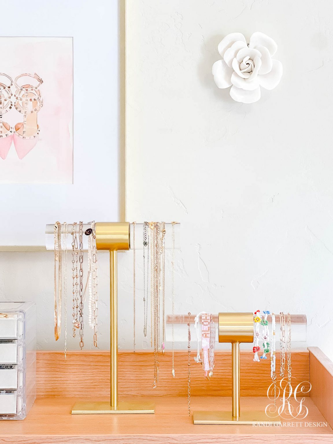 Ellie's Chic Dorm Room - Randi Garrett Design