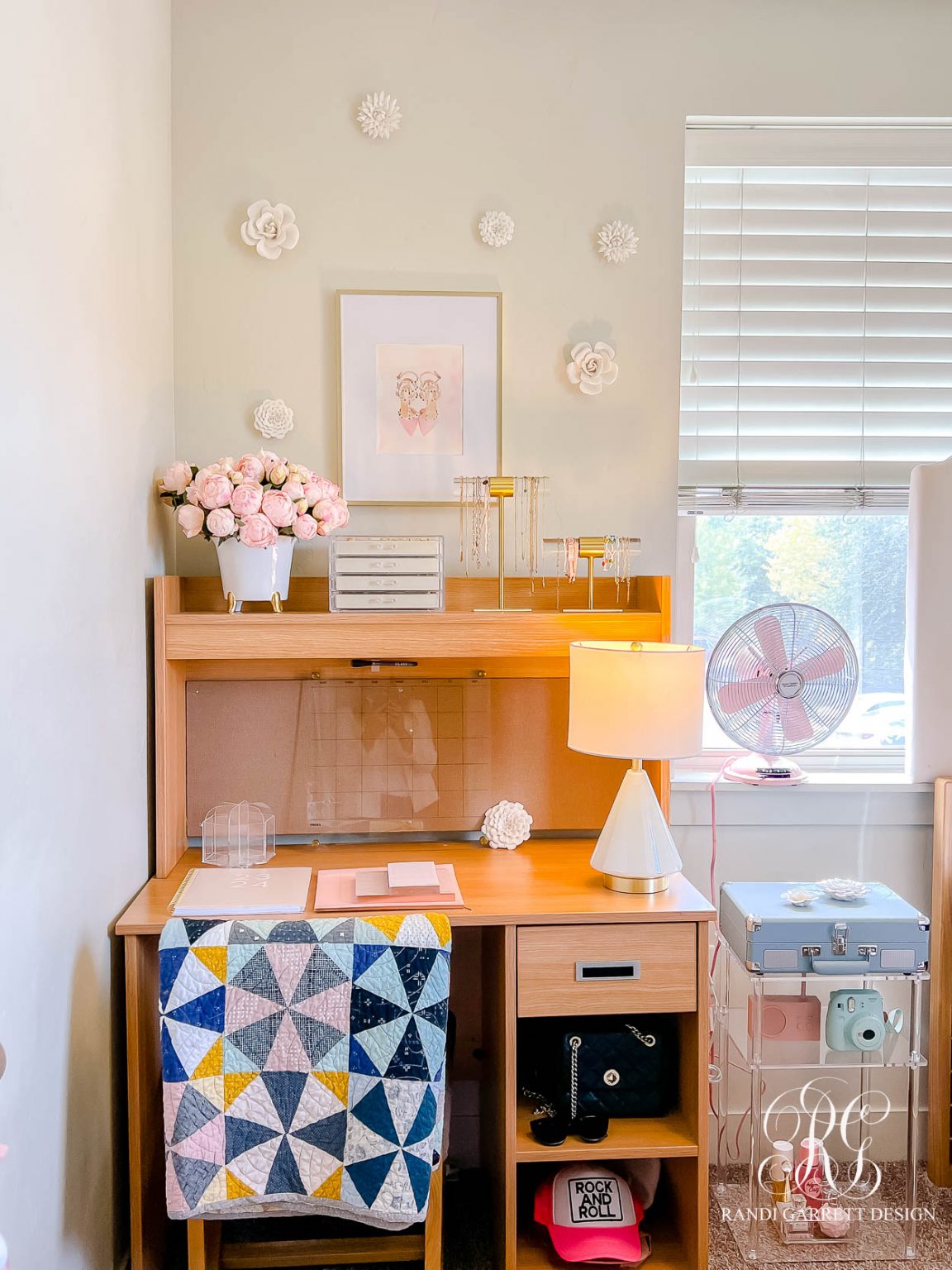 Ellie's Chic Dorm Room - Randi Garrett Design