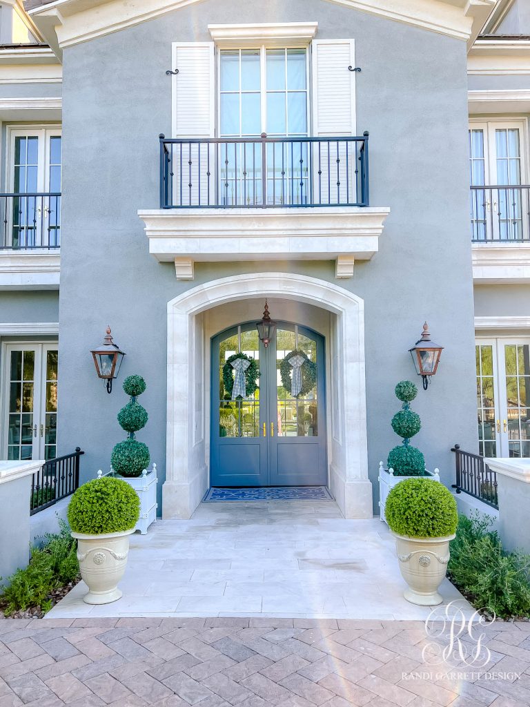 Housewarming Fall Porch - Randi Garrett Design