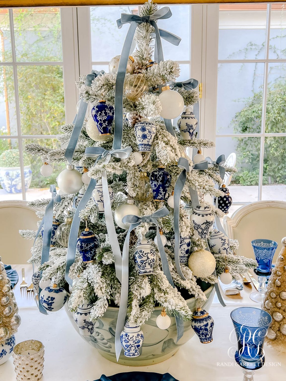 Christmas Decor Essentials - Randi Garrett Design