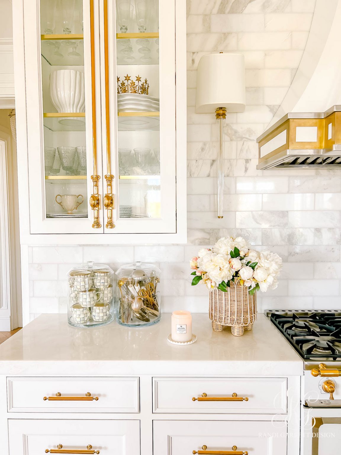 Spring Kitchen Tour - Ideas to Style your Kitchen for Spring - Randi ...