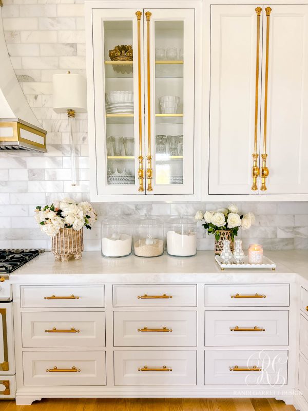 Spring Kitchen Tour - Ideas to Style your Kitchen for Spring - Randi ...